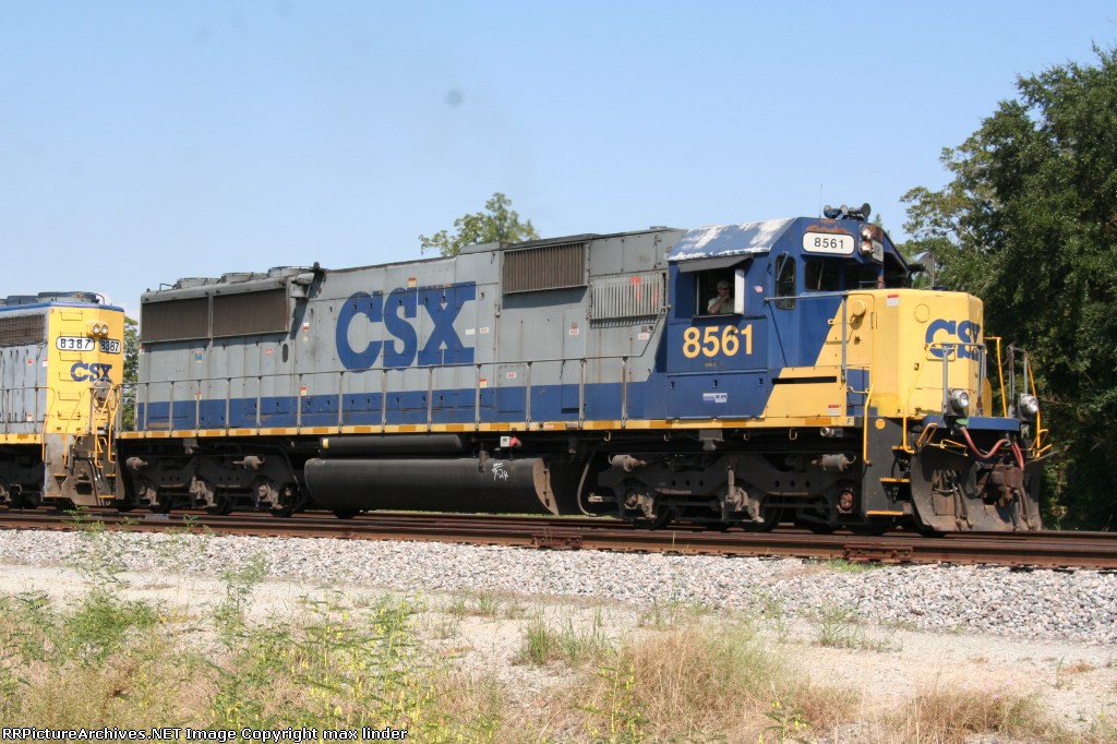 CSX 8561